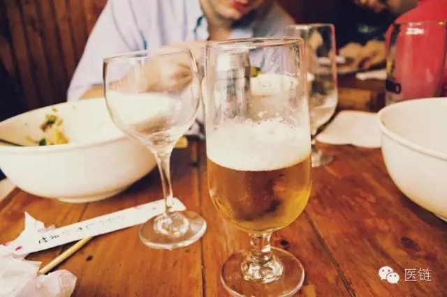 酒量好的人,有什么特异功能?医学解读酒量之谜